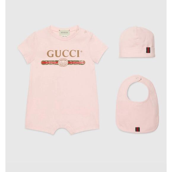 Gucci | Matching Sets | Gucci Logo Baby Girl Pale Pink Cotton Gift Set ...